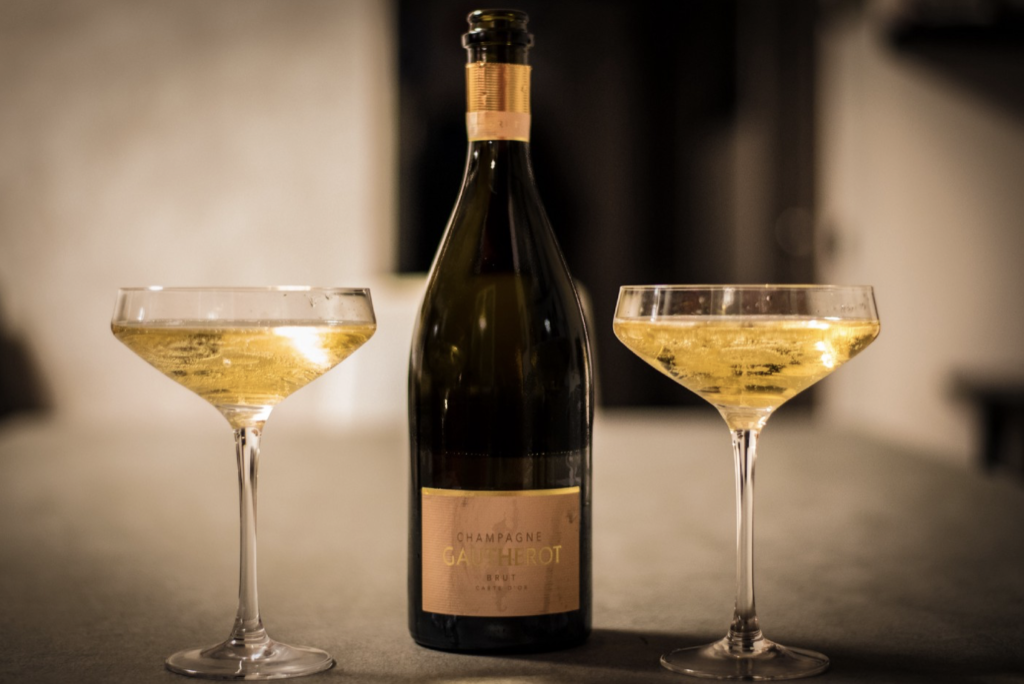 How To drink Champagne According To Science | Abbey The Food Scientist